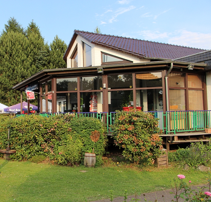 Restaurant Platz 1 aus Wülfrath für jeden Gast - Biergarten ...